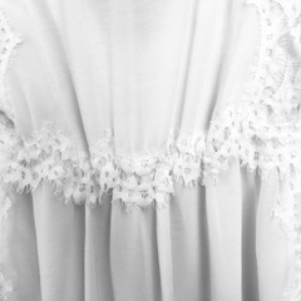 Max Studio White Lace Trimmed Sleeveless Top - Gem